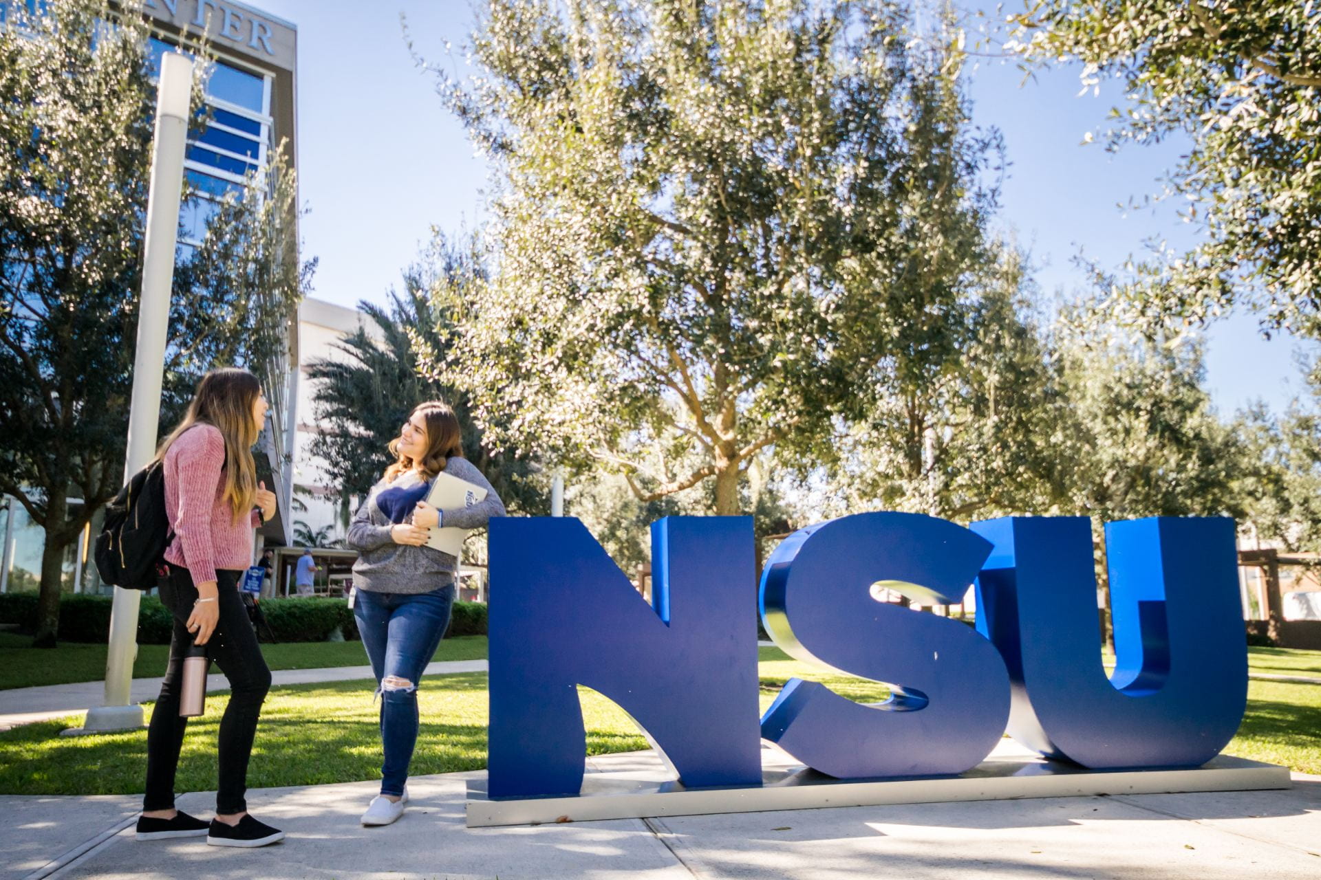 UniApplyNow signs with Nova Southeastern University